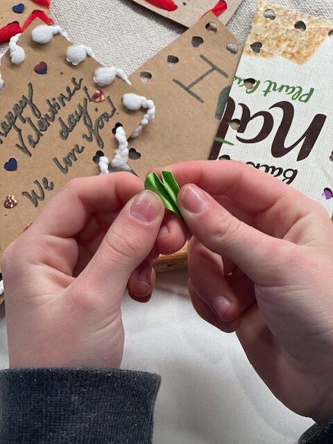 DIY Fine Motor Valentine's Day Cards- The DIY Therapist